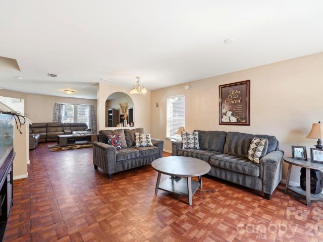 4411 Palustris Court