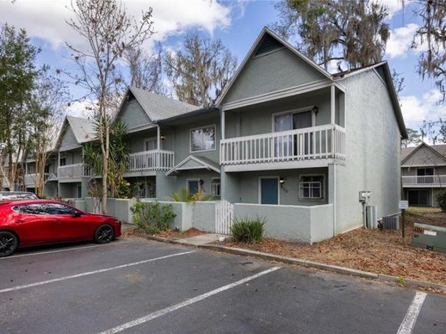 4411 SW 34th St Apt 908, Gainesville, FL 32608