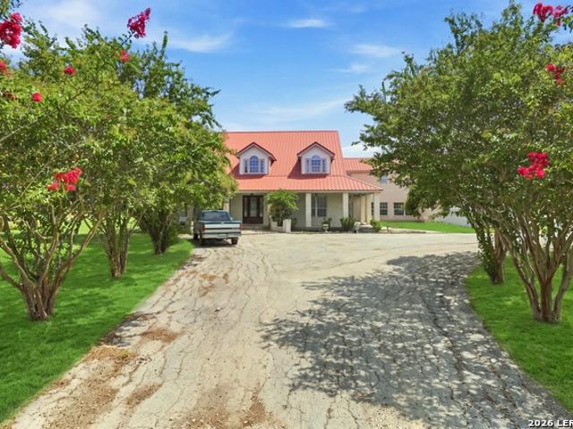 4411 S Santa Clara