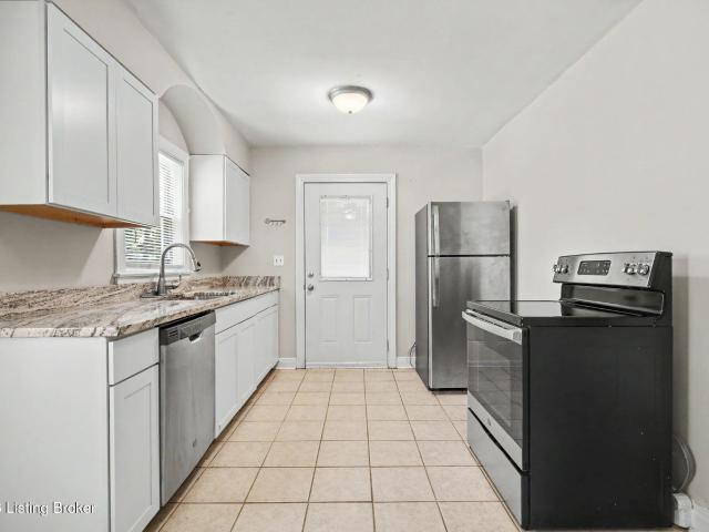 4411 Southern Pkwy 1