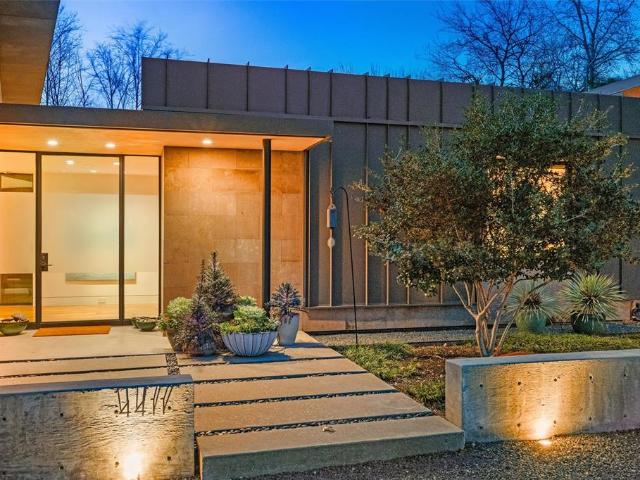4411 Taos Road