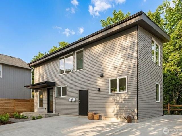 4411 21st Ave SW, Seattle, WA 98106