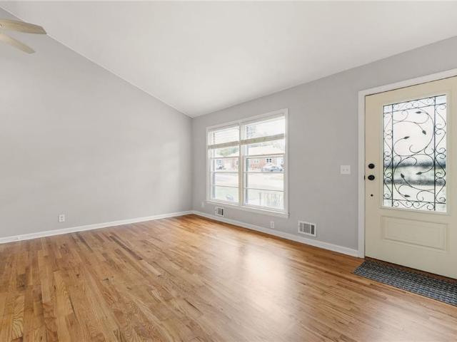 4412 NE 49th Terrace