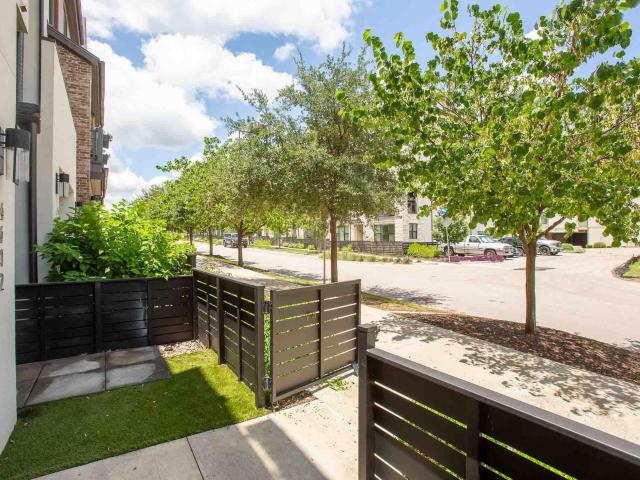 4412 Authentic Dr # 206