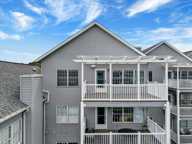 4412 River Drive # 402