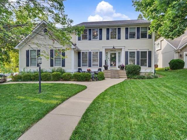 4412 Stone Meadows Ct, Lawrence, KS 66049