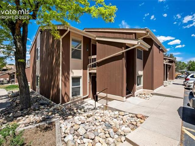 4413 N Carefree Circle