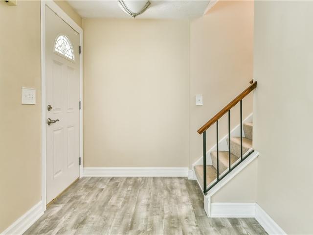 4413 Laurel Oak Dr