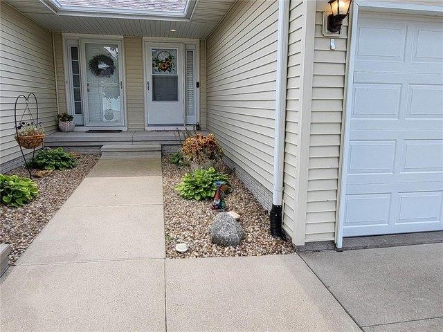 4413 Quail Dr, Marion, IA 52302