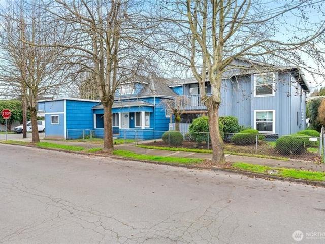 441 445 Smithers Ave S, Renton, WA 98057