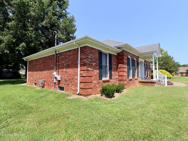 441 Colonial Dr