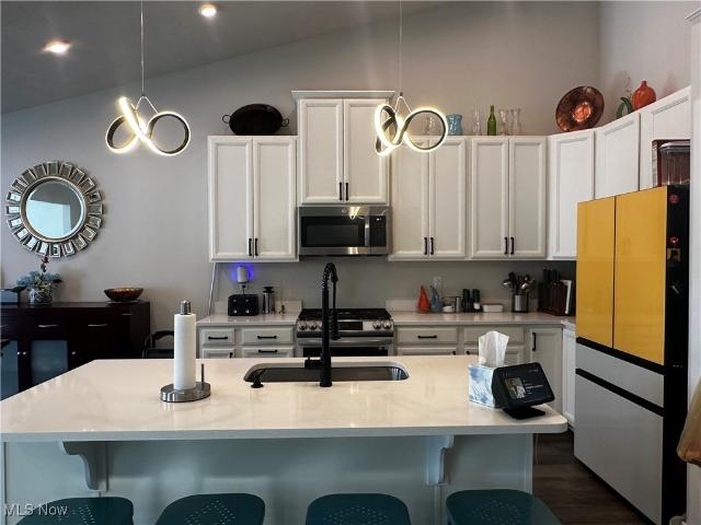 441 Community Lane