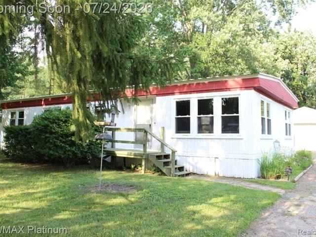 441 Cherokee Bnd, Genoa Township, MI 48843