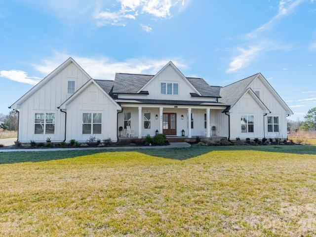 441 Edmunds Ln, Clover, SC 29710 | MLS #4347 | Compass