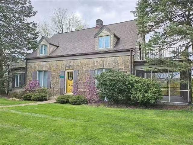 441 Franklin St, Slippery Rock, PA 16057 644386282