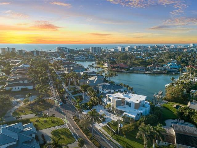 441 Mooring Line Dr, Naples, FL 34102 | MLS #225073 | Compass