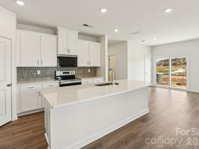 441 Markridge Loop