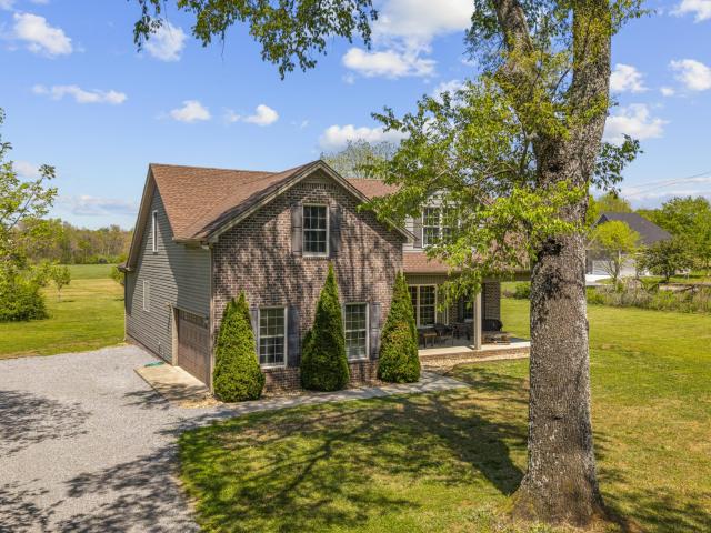 441 Meadowlark Ln, La Vergne, TN 37086 | MLS #3178 | Compass