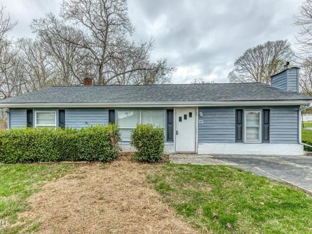441 Mimosa St, Mount Carmel, TN 37645