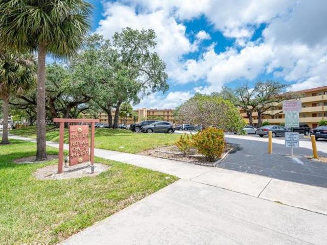 441 Ne 195Th St 302, Miami, FL