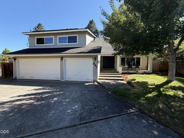 441 Silverado Cir, Medford, OR 97504