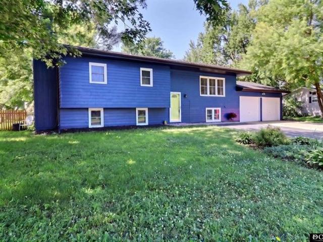 441 Sunset Dr, Fremont, NE 68025