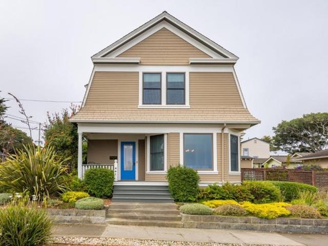 441 Pine Ave, Pacific Grove, CA 93950