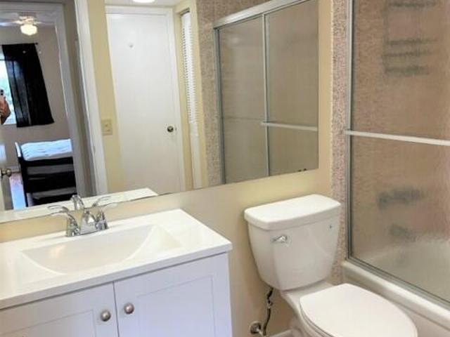 441 Pine Glen Ln, Unit D2, Greenacres, FL 33463 | MLS #B26015