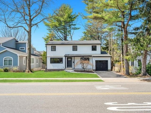 441 Roslyn Rd, East Williston, NY 11596