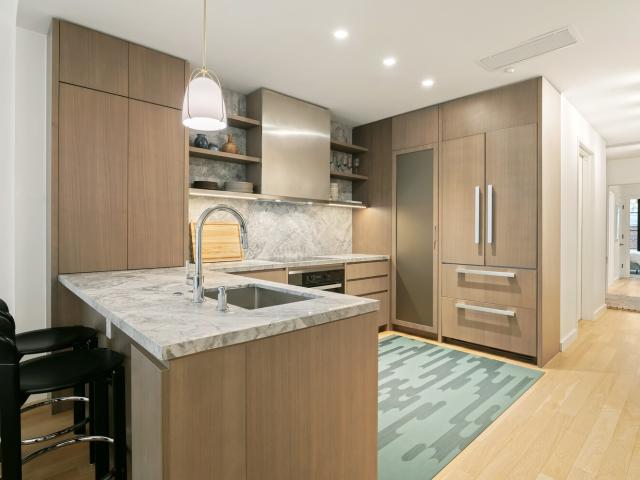 441 W 37TH Street 3