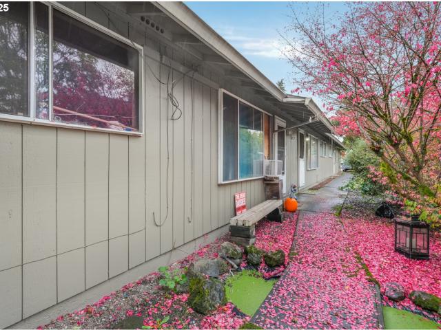 441 W Gloucester St, Gladstone, OR 97027 | MLS #722649 | Compass