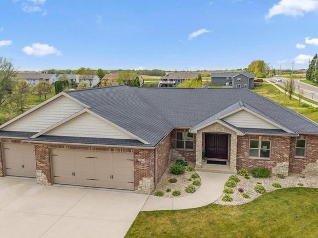 441 Willow Springs Ct, Janesville, WI 53548