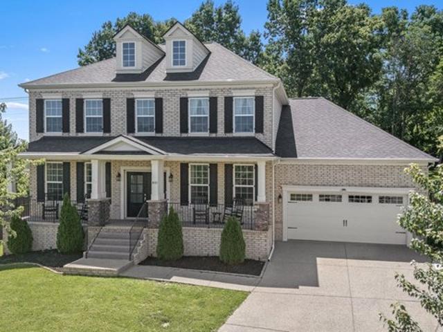 441 Valley Spring Dr, Mount Juliet, TN 37122