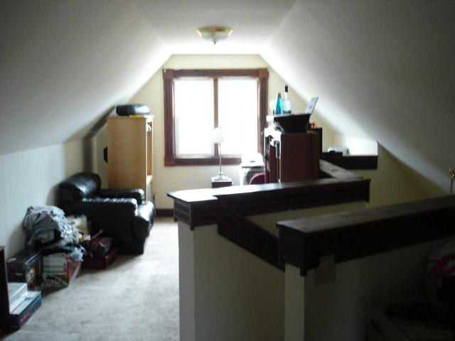 442/444 E Lincoln 1 Bedroom Apartment for Rent at 442 E Lincoln Ave, Milwaukee, WI 53207 Bay View