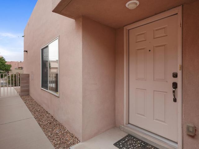 4424 Desert Lily Court SE