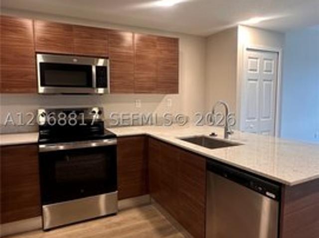 4424 S Texas Unit 214, Orlando, FL 33328