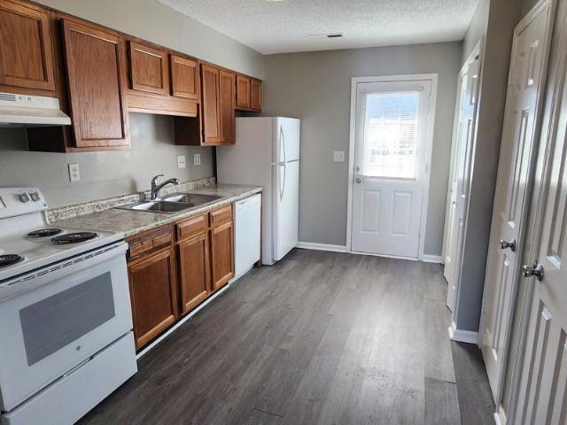 Central Heights 2 Bedroom Apartment for Rent at 4424 Torrance Dr Nw, Huntsville, AL 35816