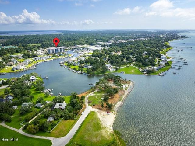 4425 Arendell Street Harborside at 70 Clb Unit 303, Morehead City, NC 28557