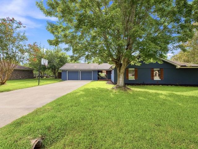 4425 Burditt St, Santa Fe, TX 77510
