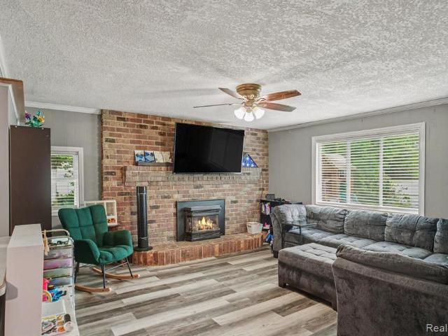 4425 Crampton Circle