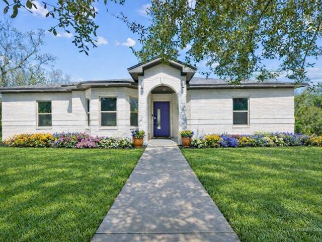 4425 Fuqua St, Houston, TX 77048