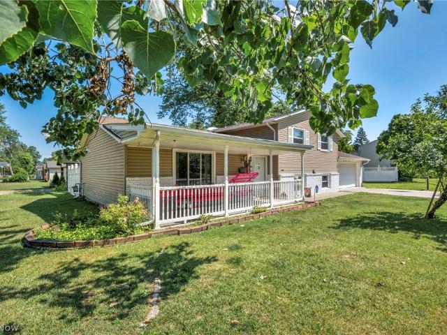 4425 Queen Anne Avenue
