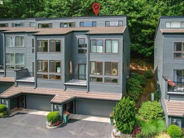 4425 Thunder Vista Ln, Lake Oswego, OR 97035