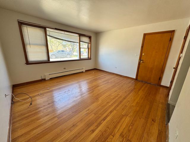 4425 W 55th St, Unit 1R, Chicago, IL 60632 | MLS #12627 | Compass