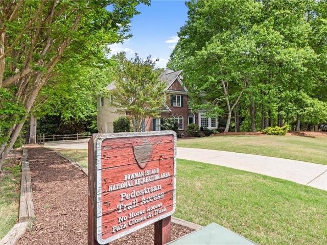 4425 Woodside Court