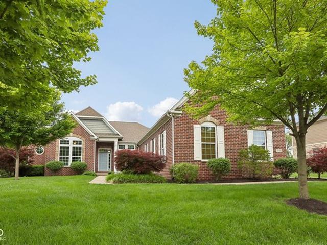 4426 Hickory Grove Blvd, Greenwood, IN 46143