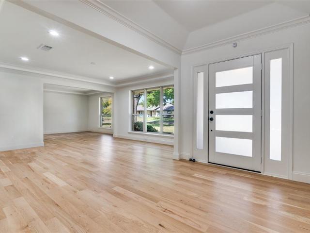 4426 Laren Lane