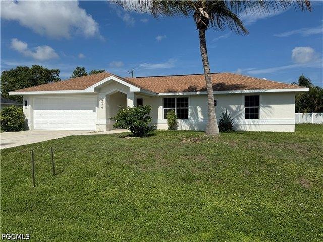4426 SW Santa Barbara Pl, Cape Coral, FL 33914