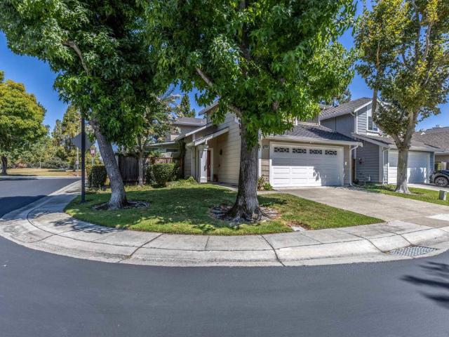 4427 Ashwood Common