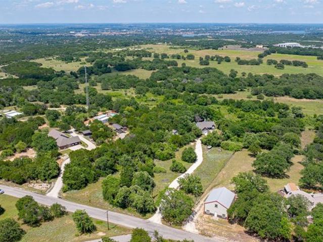 4427 Hunters Glen Ct, Granbury, TX 76048